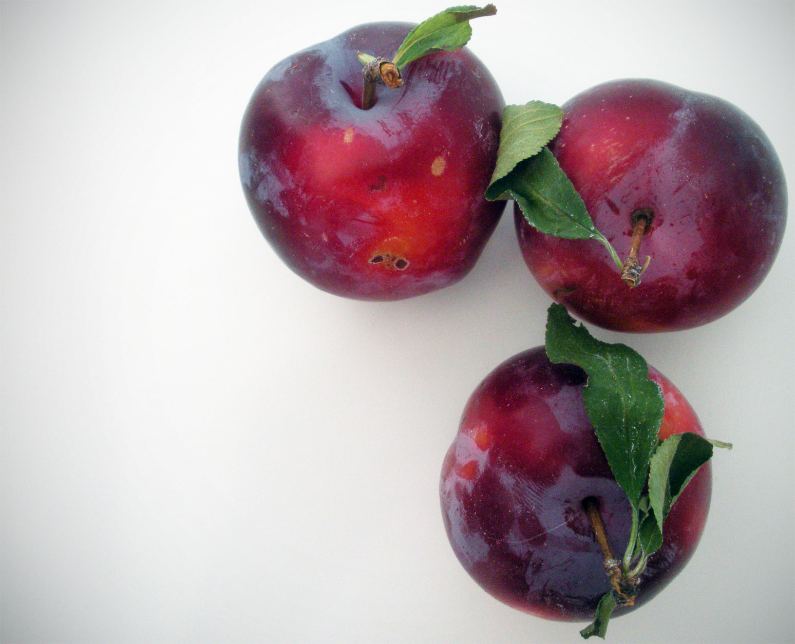 With These Fruits, Enjoy Your Monsoon With a Healthy Body! | Blog ...